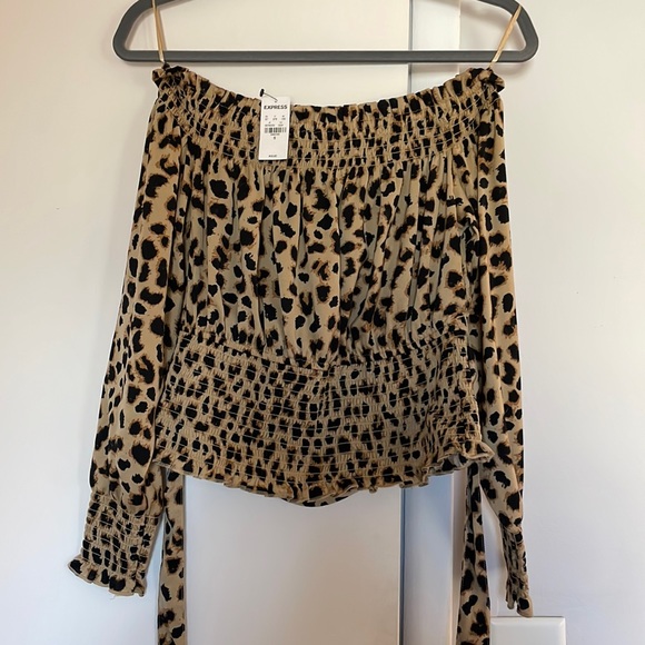 Express | Tops | Nwt Small Express Off The Shoulder Top Cheetah | Poshmark